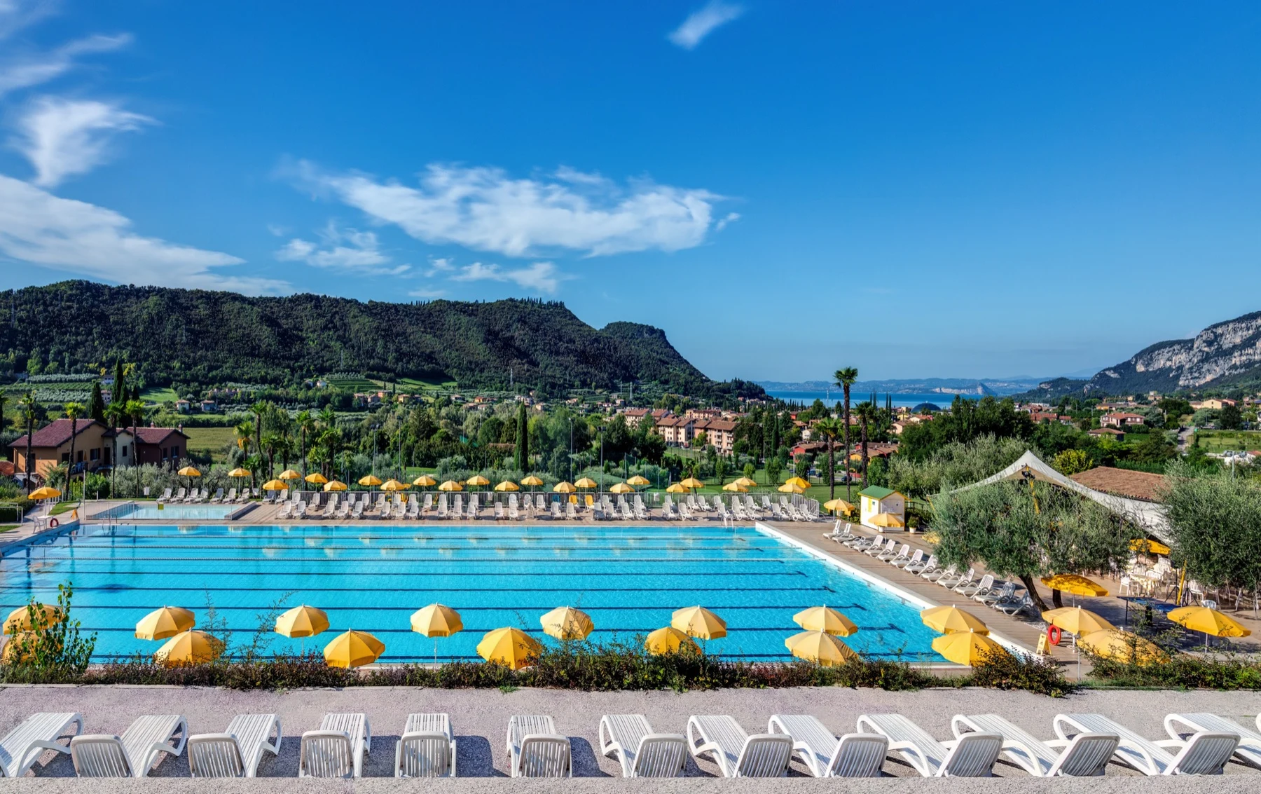 Poiano Garda Resort- Vakantieappartementen in Garda aan het Gardameer ...